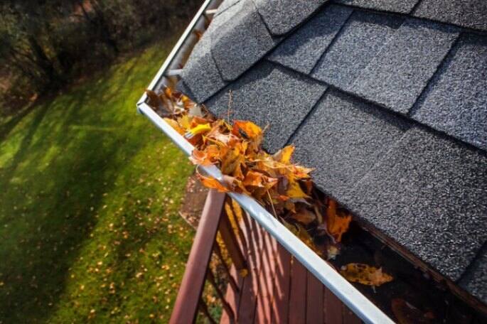 Fall & Winter Gutter Cleaning Safety | Leafguard